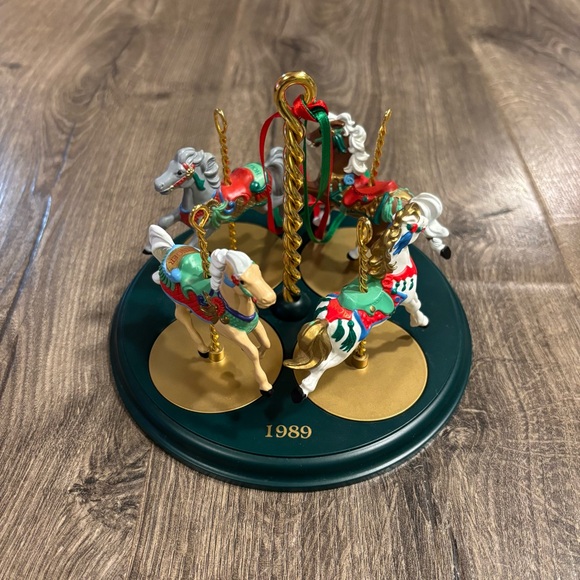 Hallmark | Holiday | Vintage 989 Hallmark Christmas Decor Ornaments Set ...